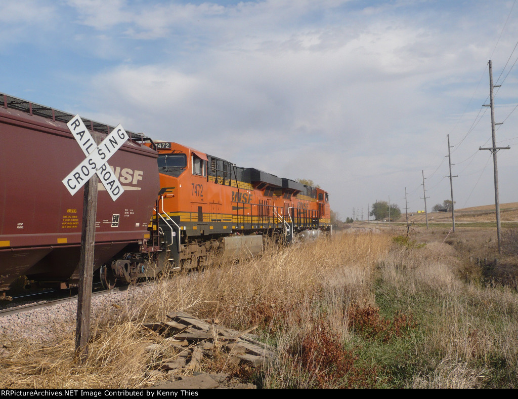 BNSF 7472